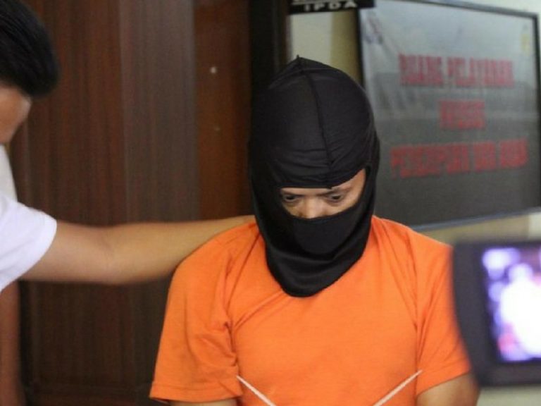 Ikut Resepi Arwah Maknya, Wanita Ini Dedah Cara Buat Lepat Bunga Cica ...