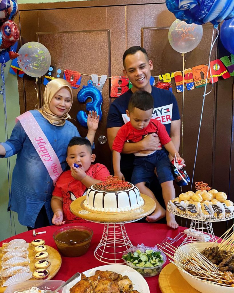 Cik Piah Selamat Lahirkan Anak Ketiga “Boboboi Kuasa Tiga. Syukur Mummy ...