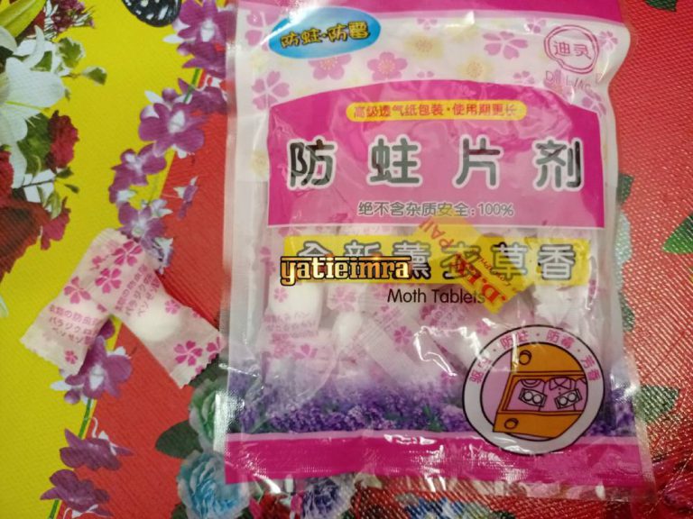 Wanita Ini Kongsi Cara Mudah Nak Hapus & Kawal Ulat Habuk Di Rumah