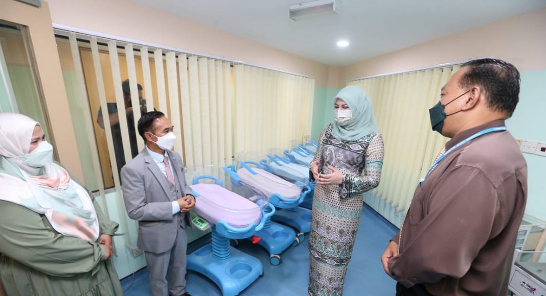 Beku Akaun Bank Bekas Suami Ingkar Perintah Mahkamah “Wanita Menjadi ...