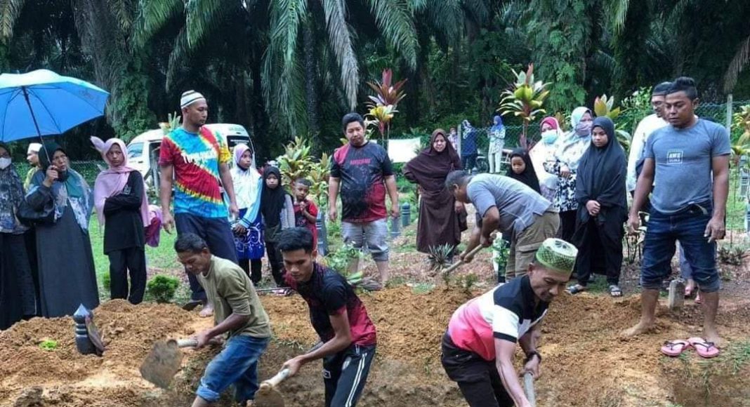 Budak Perempuan 11 Tahun Meninggal, Sawan Dalam Bilik Air, Kepala ...