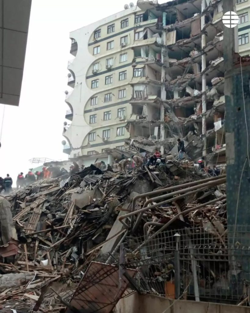 Turkiye Dilanda Gempa Bumi 7.8 Magnitud, Kekuatannya Bersamaan 472.4 ...