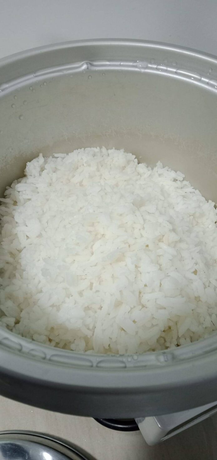 Cuci NASI SEJUK Panaskan Dalam Rice Cooker, Elok Berderai Cantik Lembut ...