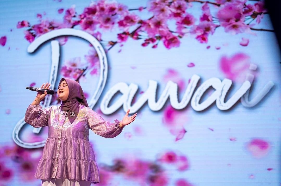 Ikut Resepi Arwah Maknya, Wanita Ini Dedah Cara Buat Lepat Bunga Cica ...