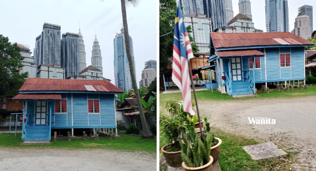 Rumah Biru Kampung Baru Berlatar Belakang KLCC Tak Dirobohkan, Anak ...
